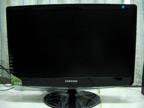 Life as i see it: Samsung SyncMaster B2230 Unboxing / Review