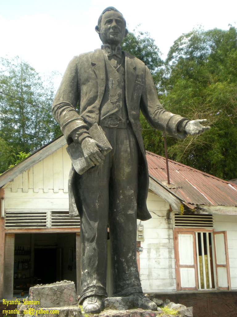 moccafloat: Seni Patung