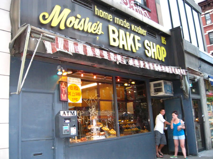 Tingers Tastings: Sweet Tooth: Moishe's Bake Shop... So Many Choices ...