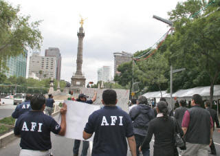 SOBERANIA POPULAR: Agentes de la AFI realizan marcha en Reforma; exigen ...