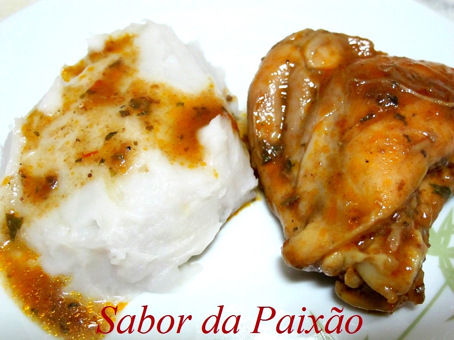 Sabor da Paixão: Frango ao molho com Purê de Inhame