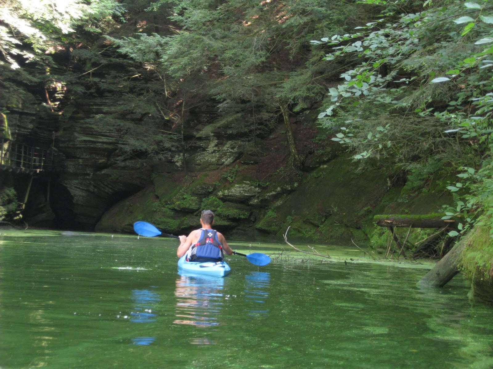 Houston Family of Four: Day 3-Wisconsin Dells/Kayaking