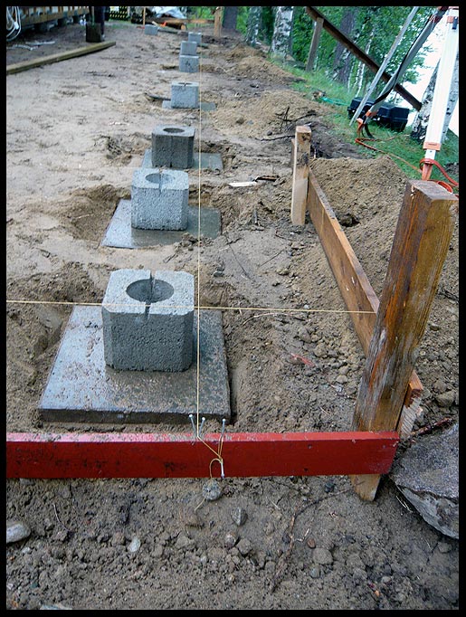 Landemökki: Terassin perustukset