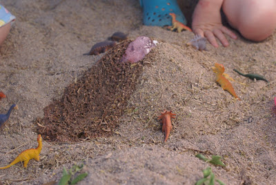 My Craft Evolution: Science Friday - Sandbox Volcano