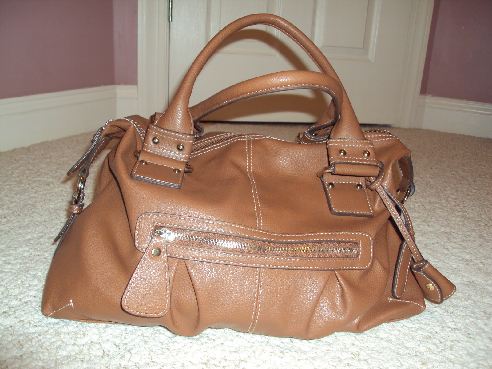 Fashion at a Bargain: LC Tote