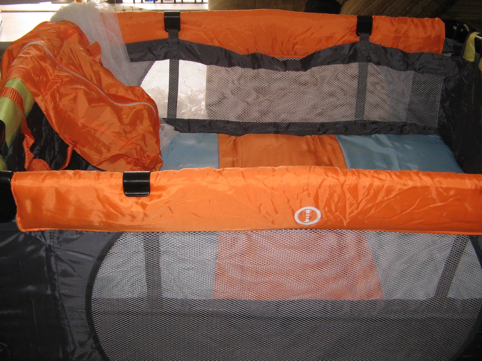 MCM2 ADE.....: baby court orange