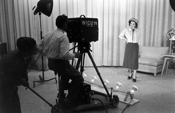 Classic Television Showbiz: The Golden Age of Television in Photos