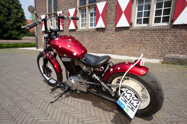 biker excalibur II: La moto de Tanya