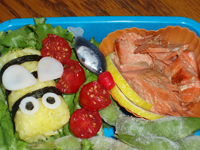 KRAJEE BENTO MOM: Bee Bento