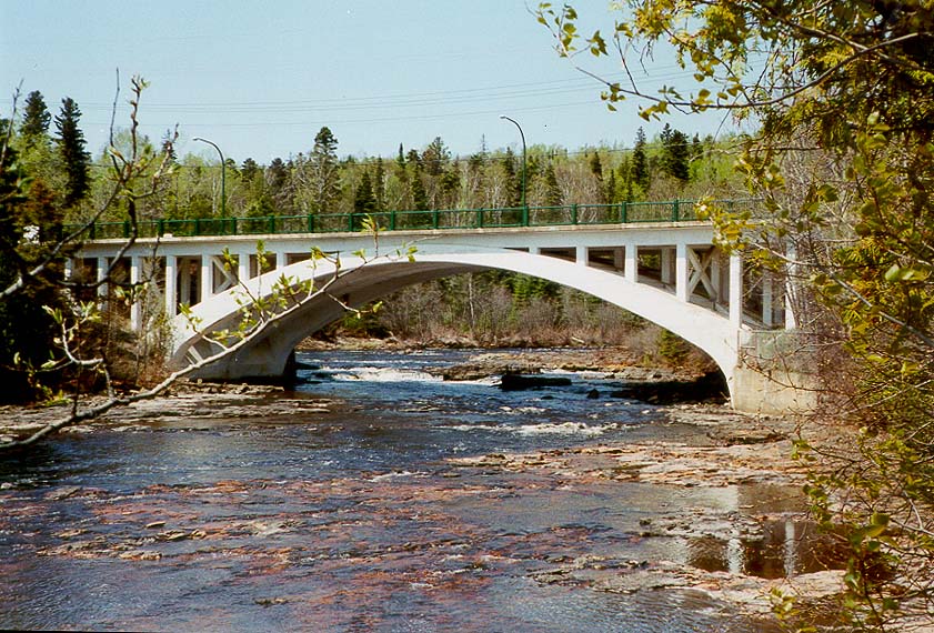 HOT RODS and JALOPIES: Submarine Races..... :-)