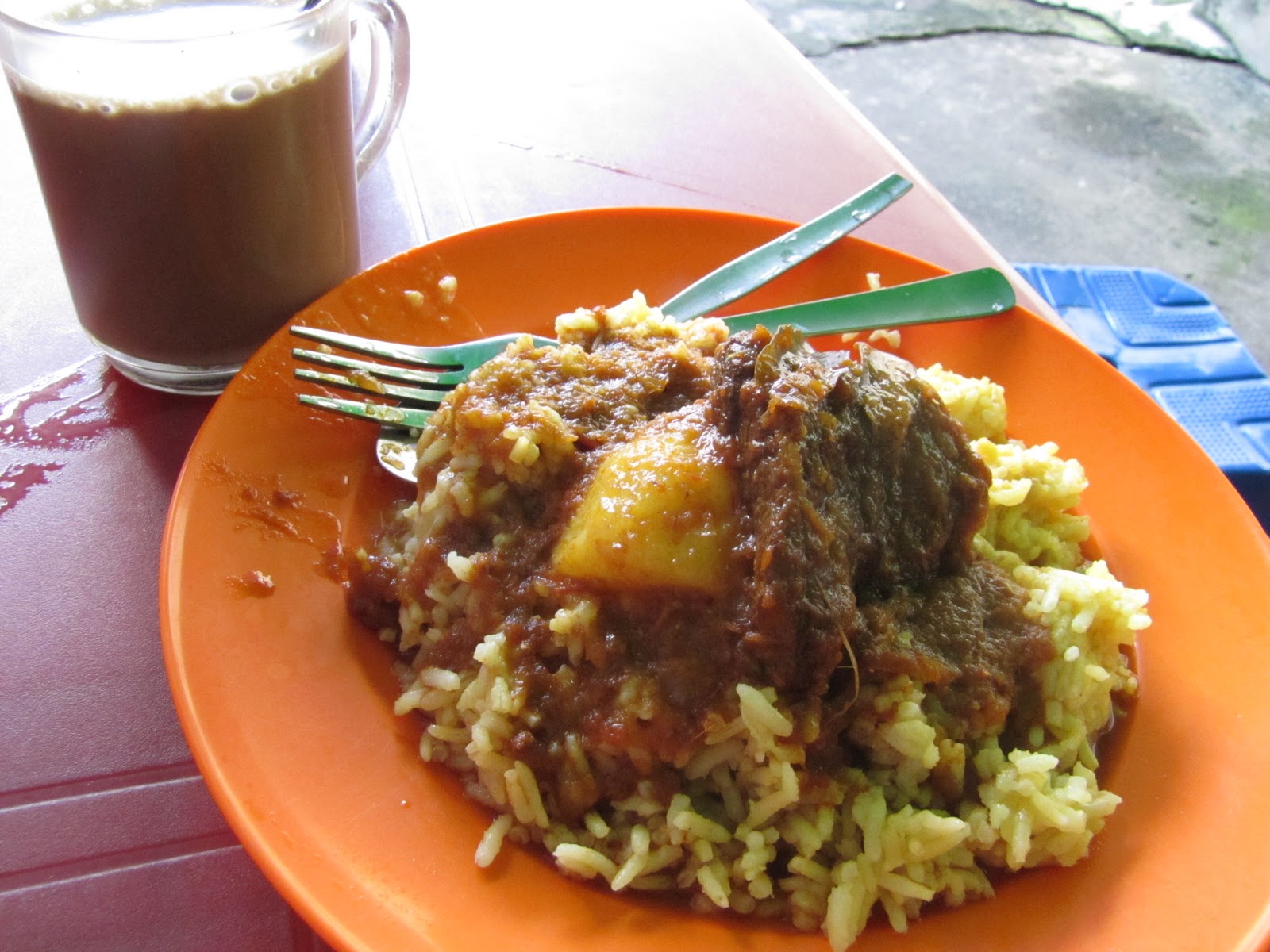Discovering Penang: Roti Bakar and Nasi Dalca off Jalan Hutton