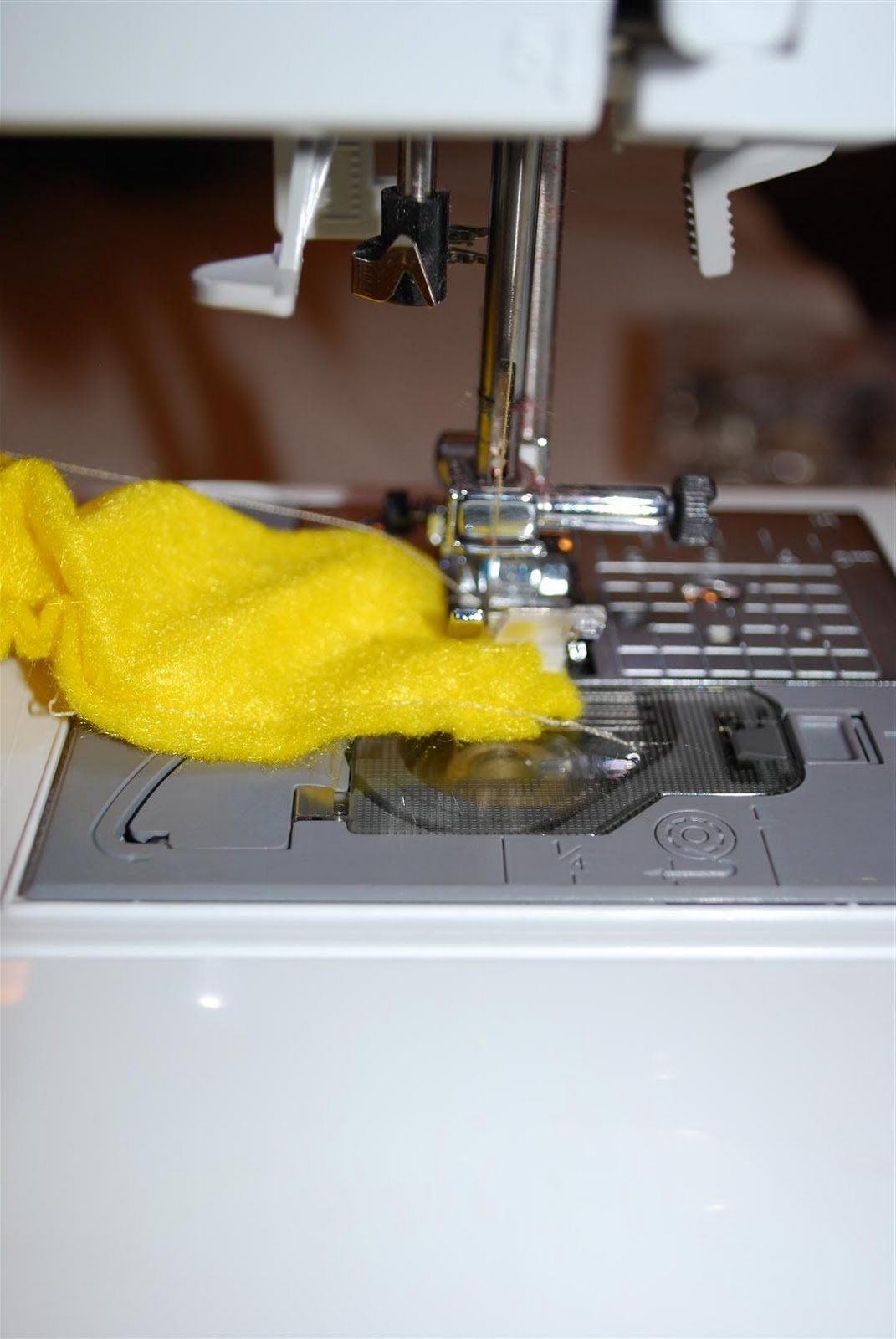 craftyc0rn3r: Super Mario Birthday Party - Princess Peach Felt Crowns