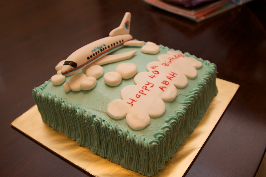 Pink Oven Cakes and Cookies: Aeroplane cake