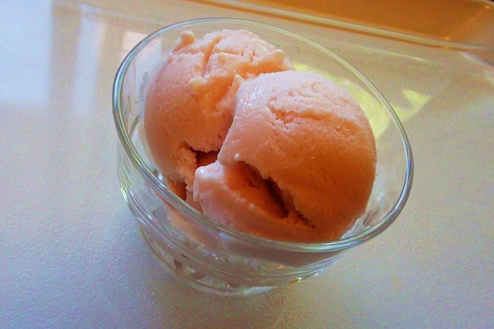 Zsuzsa Is In The Kitchen Frozen Yogurt With Fruit