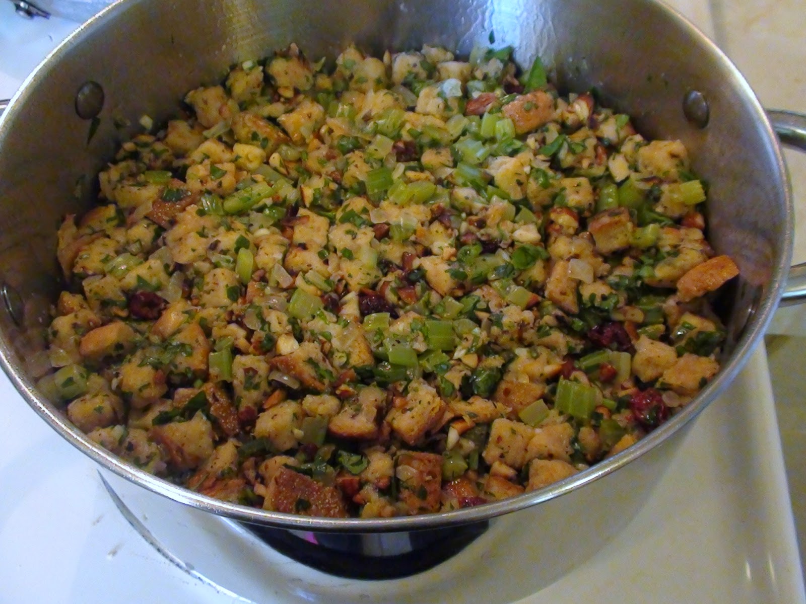 zsuzsa is in the kitchen: FESTIVE TURKEY DRESSING