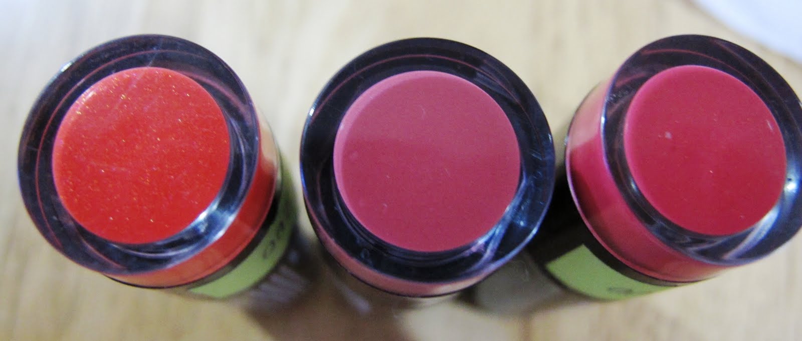 Make-up & Mia: NYX Round Lipsticks Swatches