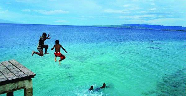 The Beauty of Saparua Island Sulewesi Provence Tourism ~ javatour ...