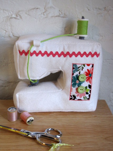Sewing School: Cute Craft Alert!