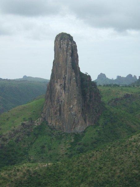 DÉCOUVERTE TOURISTIQUE DU CAMEROUN: Rhumsiki