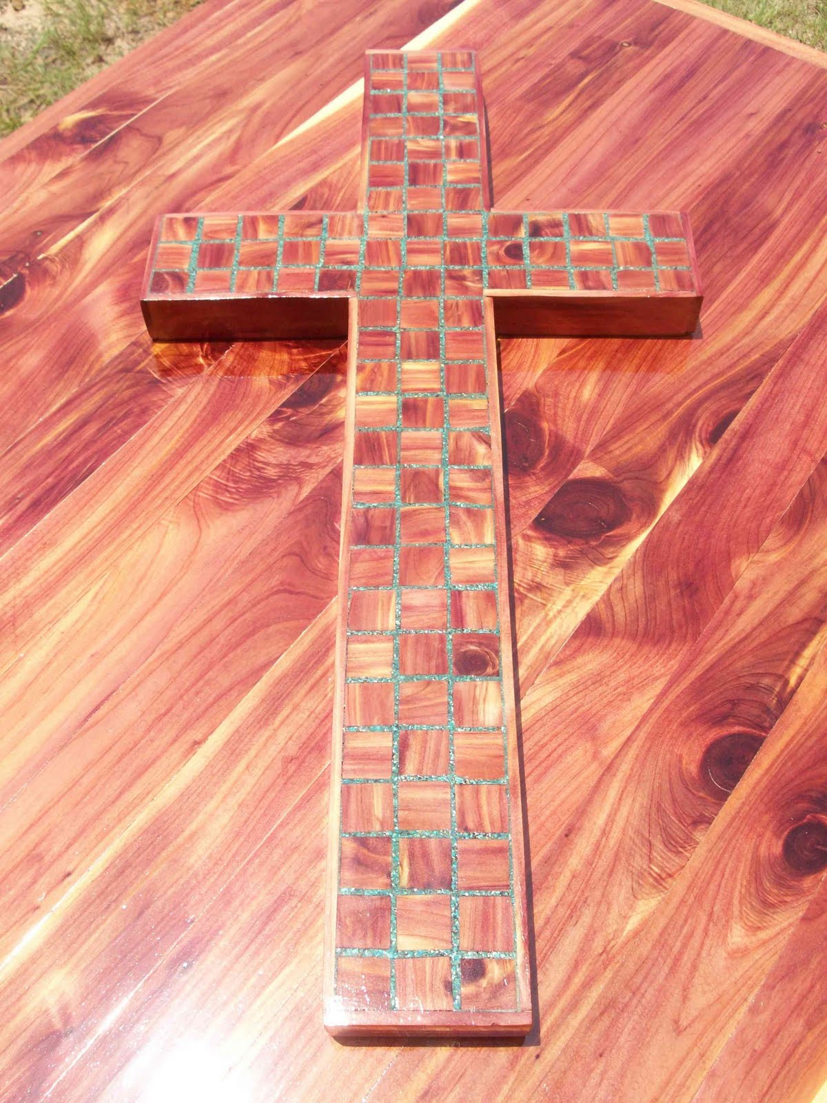 WHITLOCKS WOODWORKS: Cedar Cross