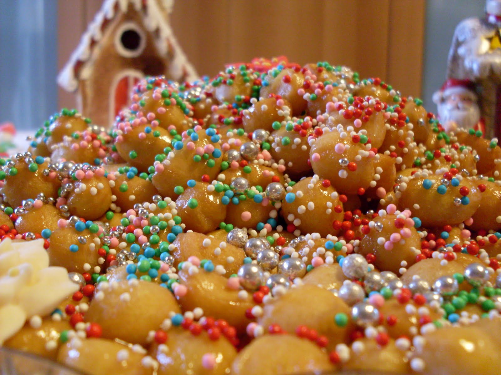 Need help with my "Struffoli Project". Let's start with the dough. : r ...