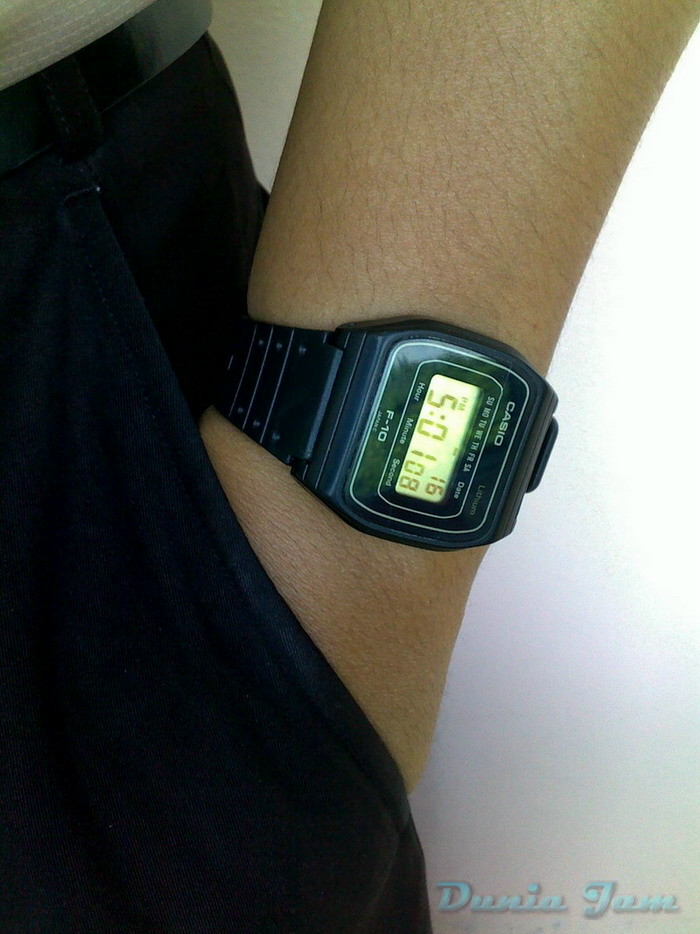 DUNIA JAM: Casio F.... model retro yang hidup hingga kini....