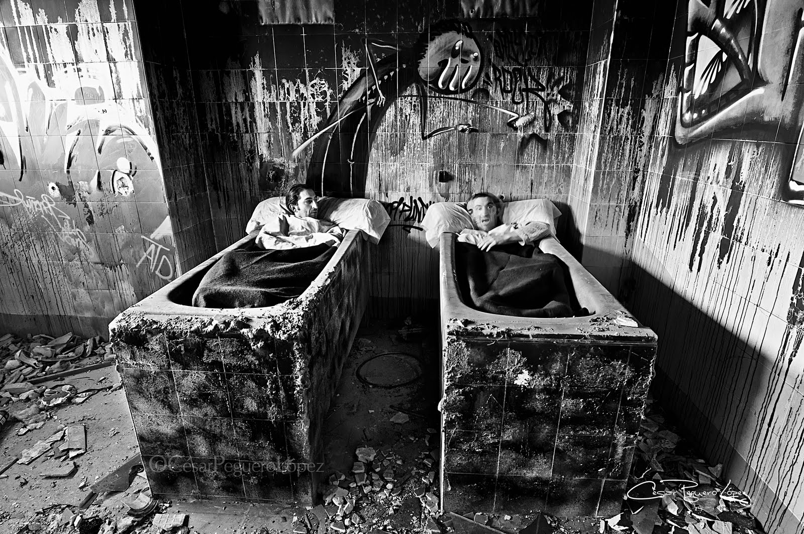 César Peguero: Jorge en el manicomio La Humanidad B/N