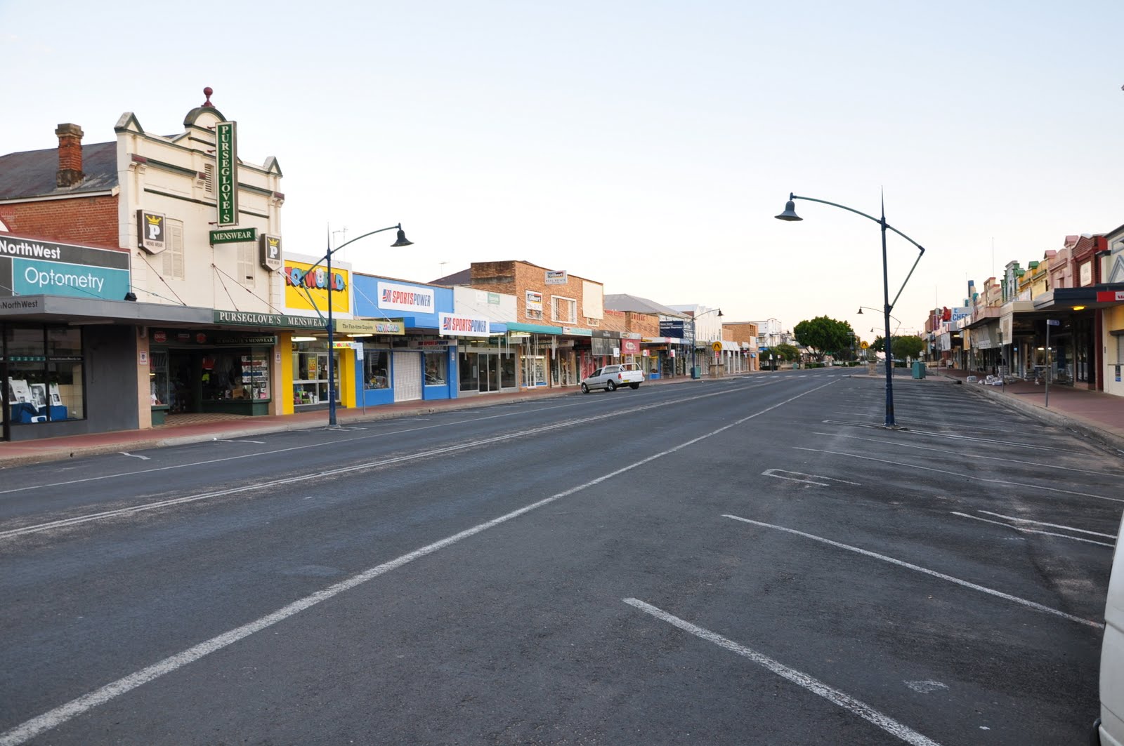 Arthur Stace: NARRABRI AND SAWN ROCKS