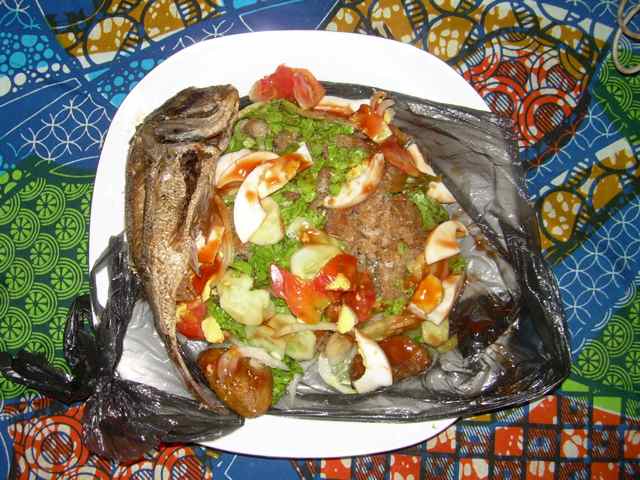 Adventures in Sierra Leone: We a it? (What do I eat?)