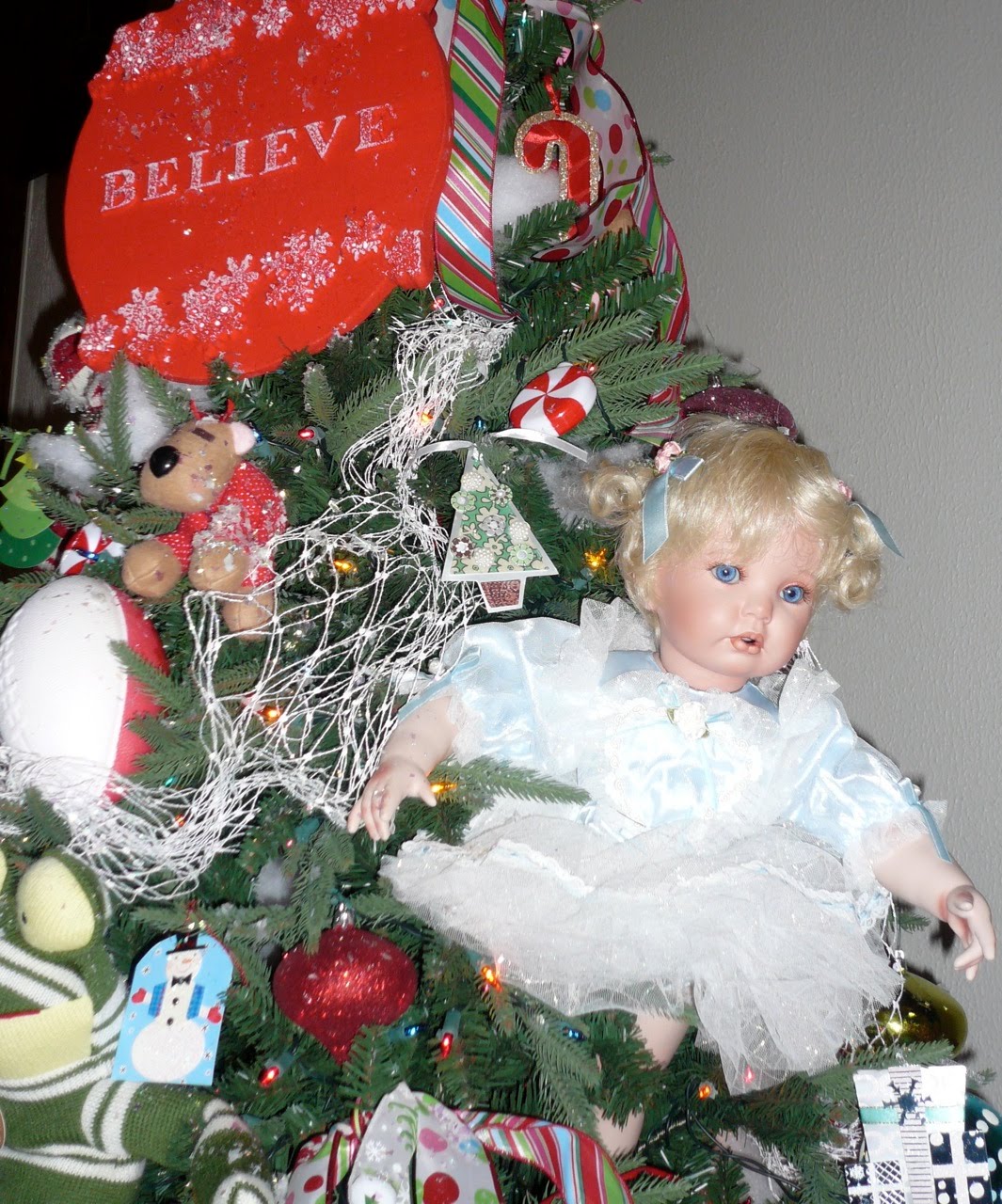 Musing with Marlyss: Creative Christmas Trees: Fun for Kids