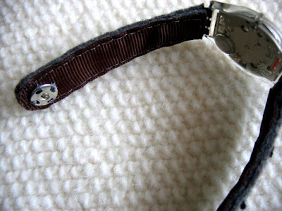 needle book: Wool felt embroidered watch strap