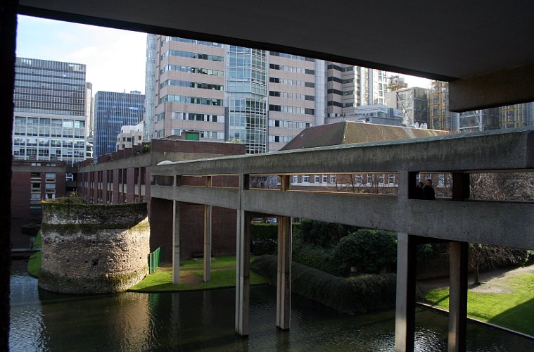 Life in Architecture: Barbican-"Podium" and " Highwalk"
