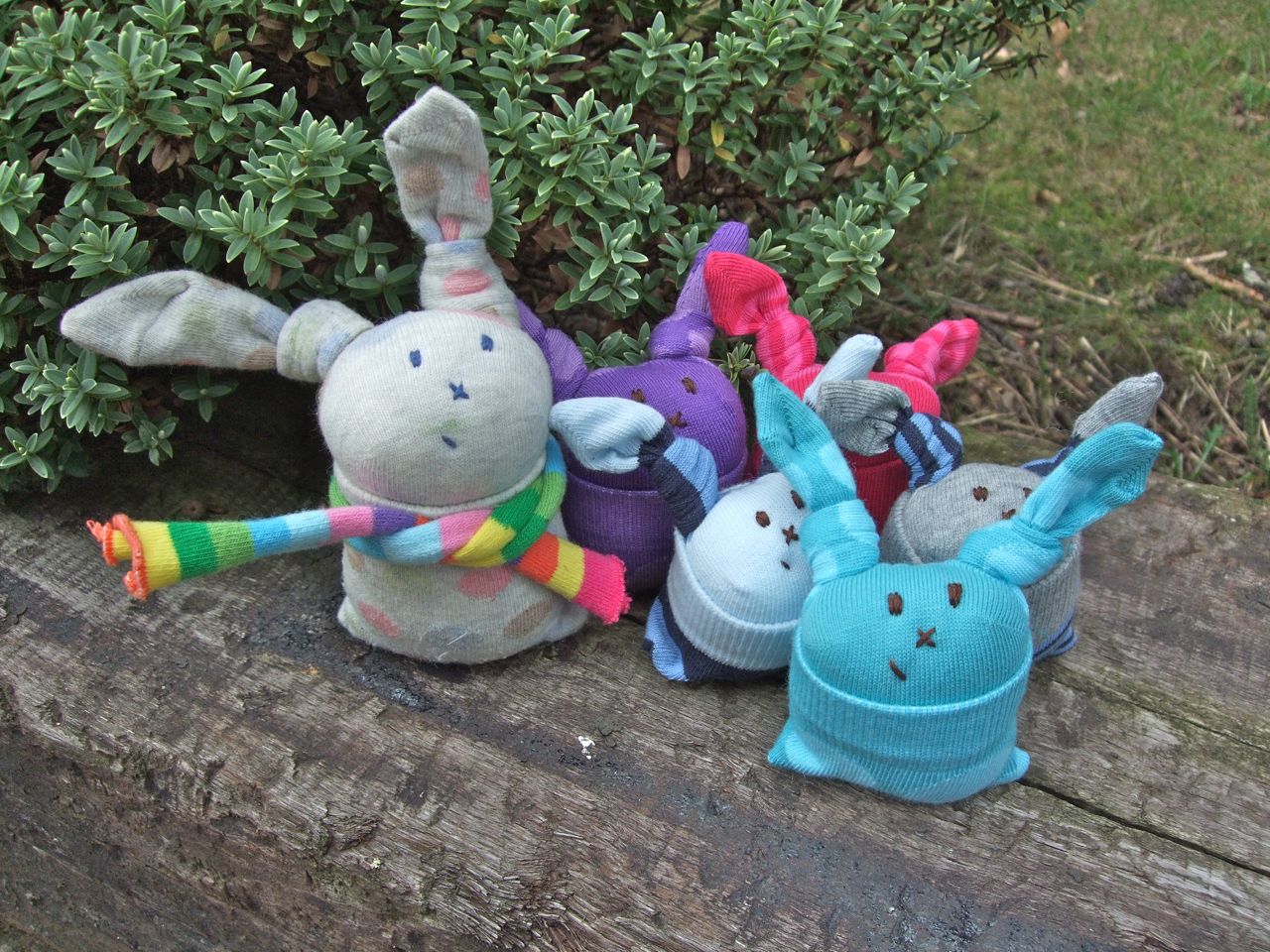 Anna Hull, Sock Bunny Maker to The World: The Bitty Bunnies have arrived!