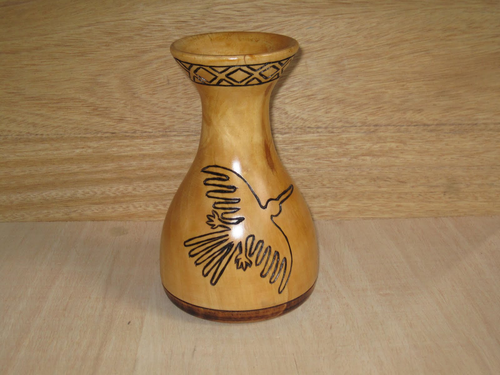 TORNERÍA EN ARTESANÍA: ARTÍCULOS DE REPOSTERÍA DE MADERA TORNEADA