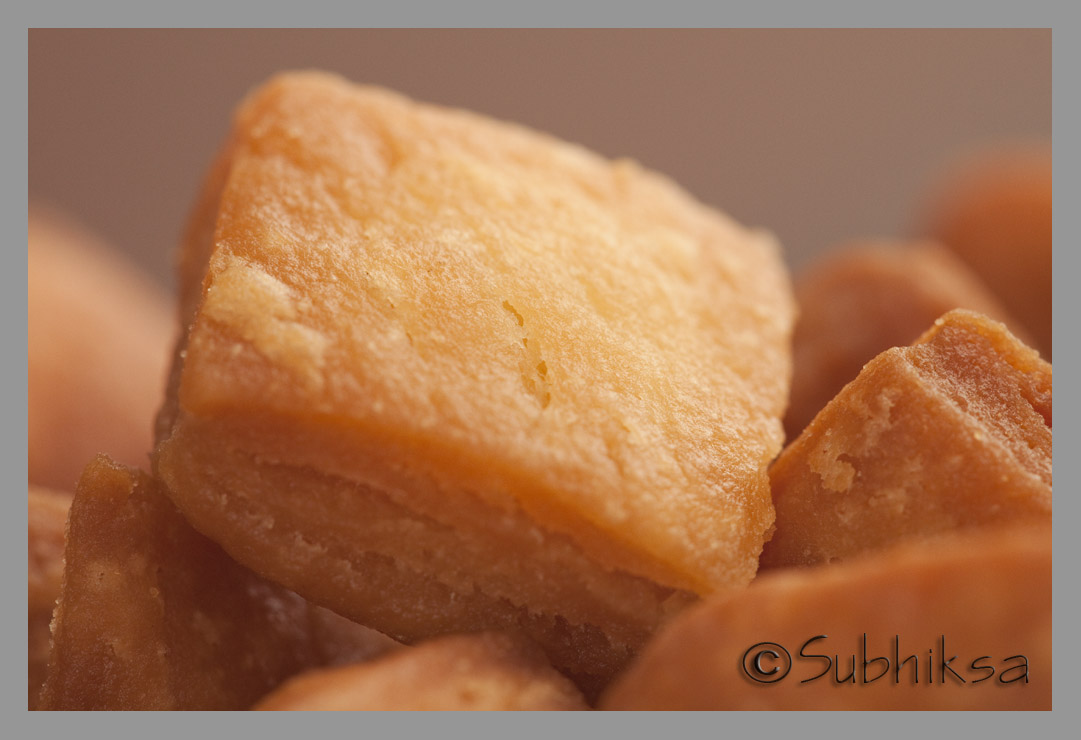 Subhiksa - Vegetarian Cooking: Shankarpalya