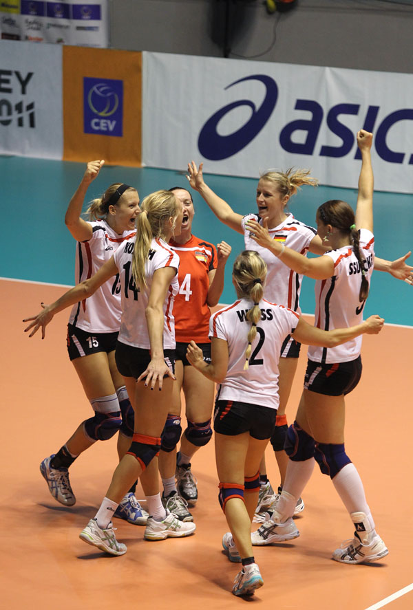 Irmãs Mello - Vôlei sem fronteiras: Alemanha entra em fase final de ...