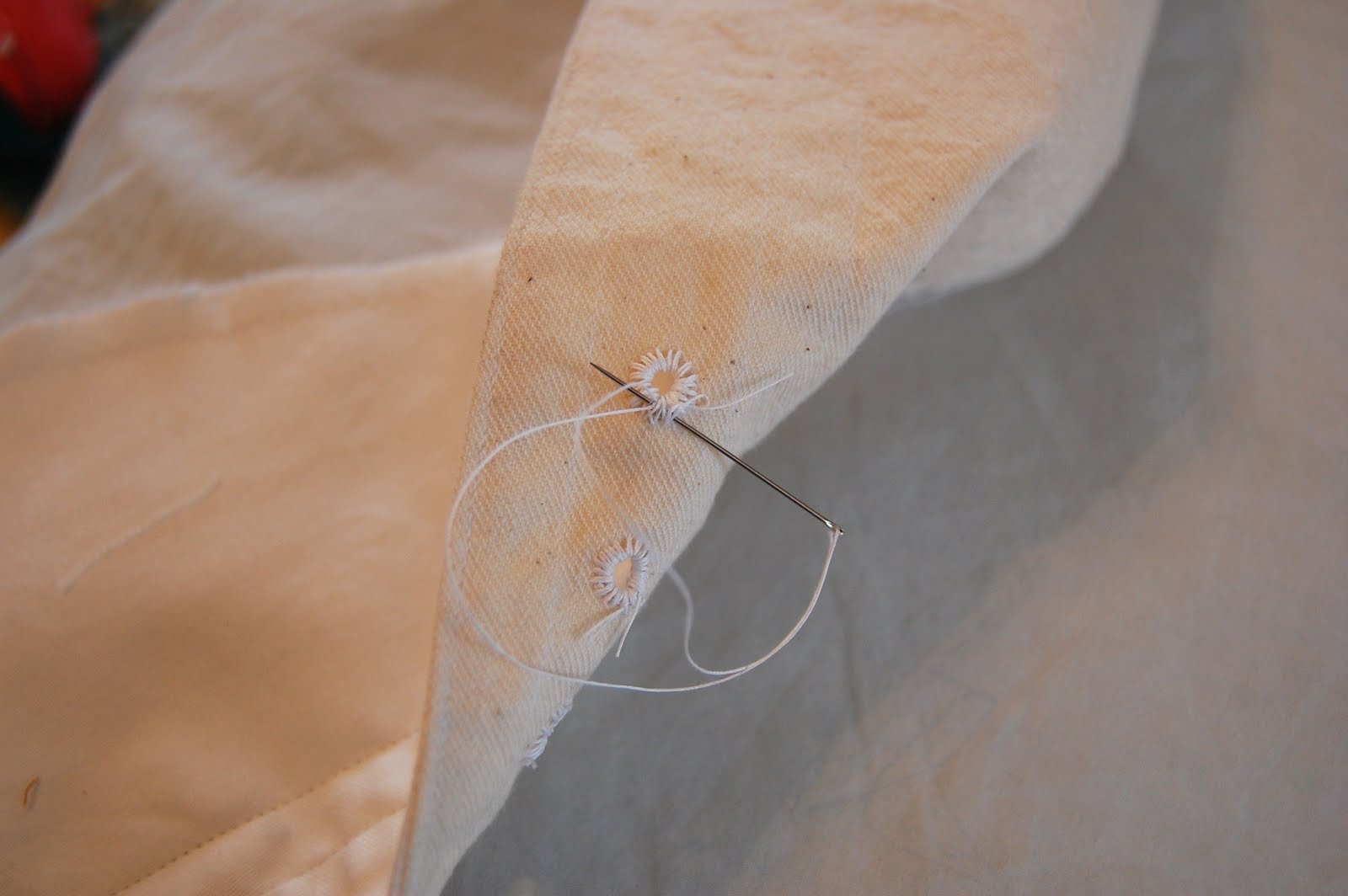 The Story of a Seamstress: Tutorial: Historical Thread Eyelets