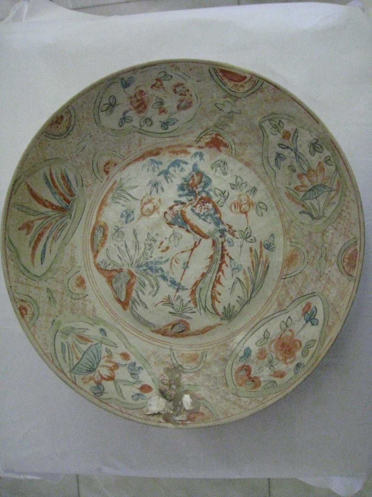 ARTEFACTS TO TREASURE: SWATOW WARE COLLECTION