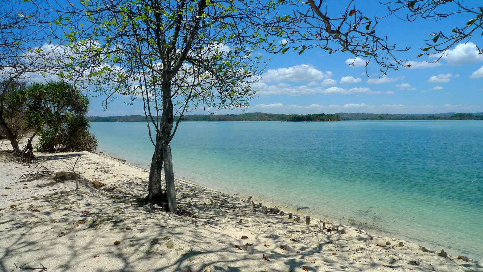 The Island Explorer: Nagarao Island: Guimaras