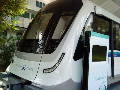 SBS transit and SMRT(MRT SYSTEM STARTED>>>7 NOVEMBER 1987): BOMBARDIER ...