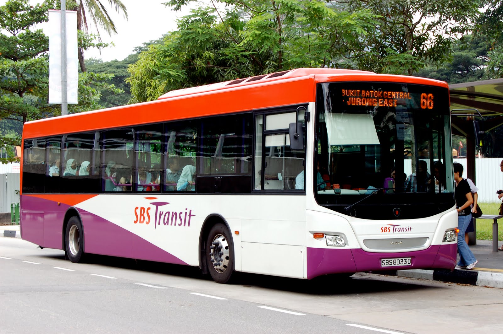 SBS transit and SMRT(MRT SYSTEM STARTED>>>7 NOVEMBER 1987): SCANIA ...