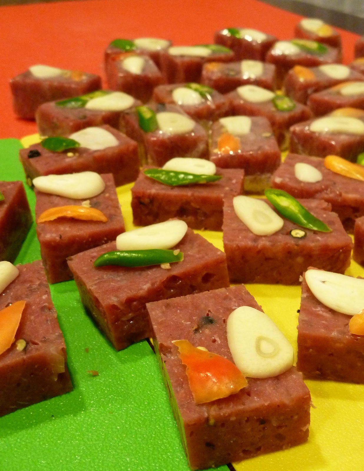 Nem Chua (Cured/Fermented Beef) - TrainingsNews