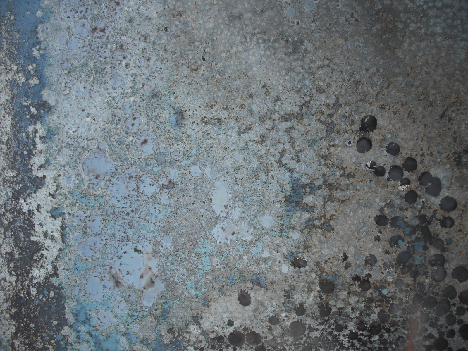 Burnt Metal Textures - Naomi Hoang