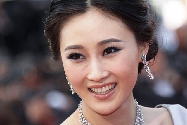 Favorite Hong Kong actresses: Lin Peng lights up the Cannes red carpet