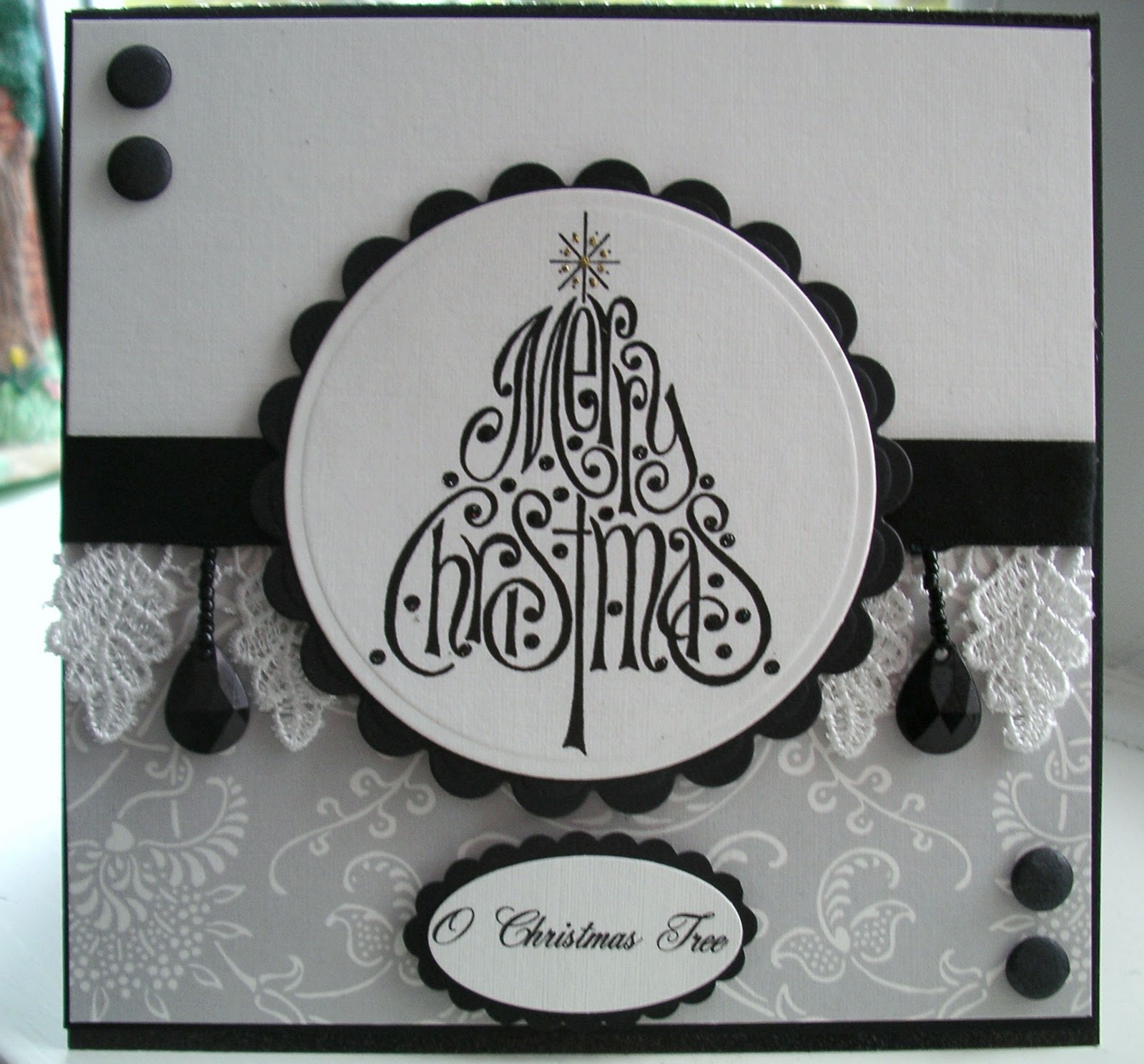 The Crafty Wife : Black & White Christmas Card.