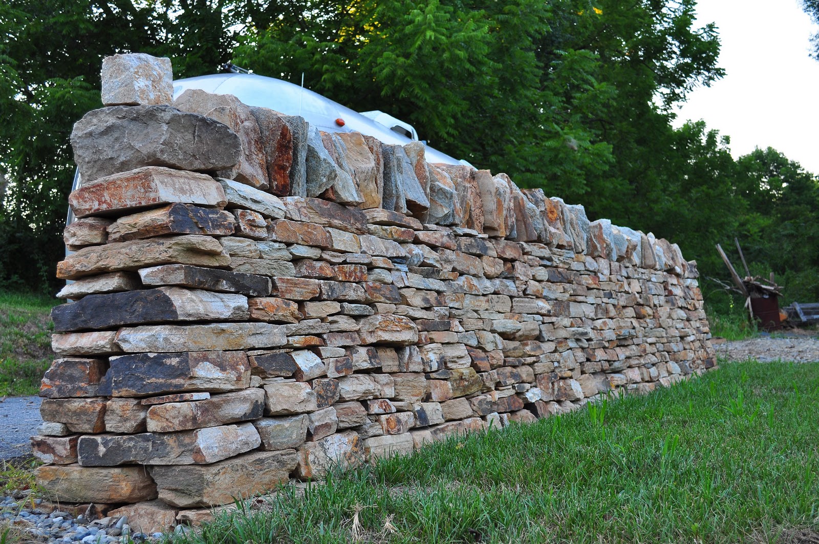 ROCKIN WALLS: Dry Stone Projects