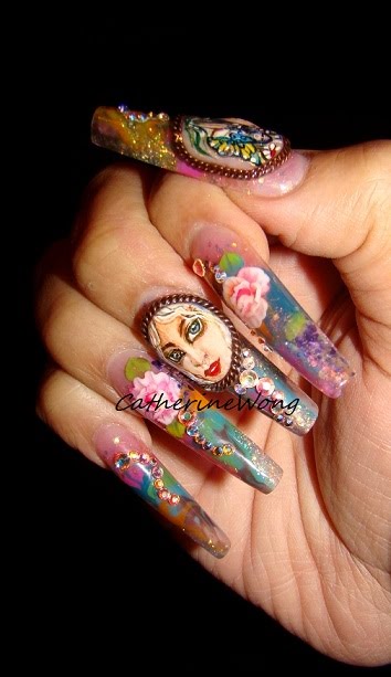 NAILQUEEN: Wacky nails