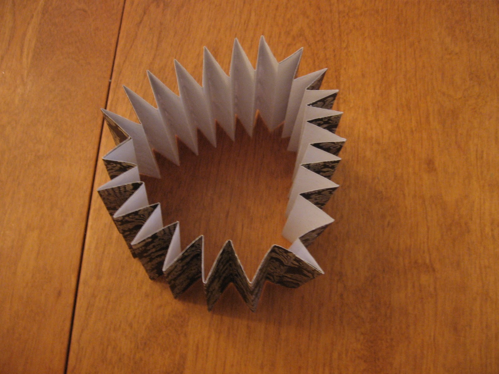 TownGirl: Paper Medallion Tutorial