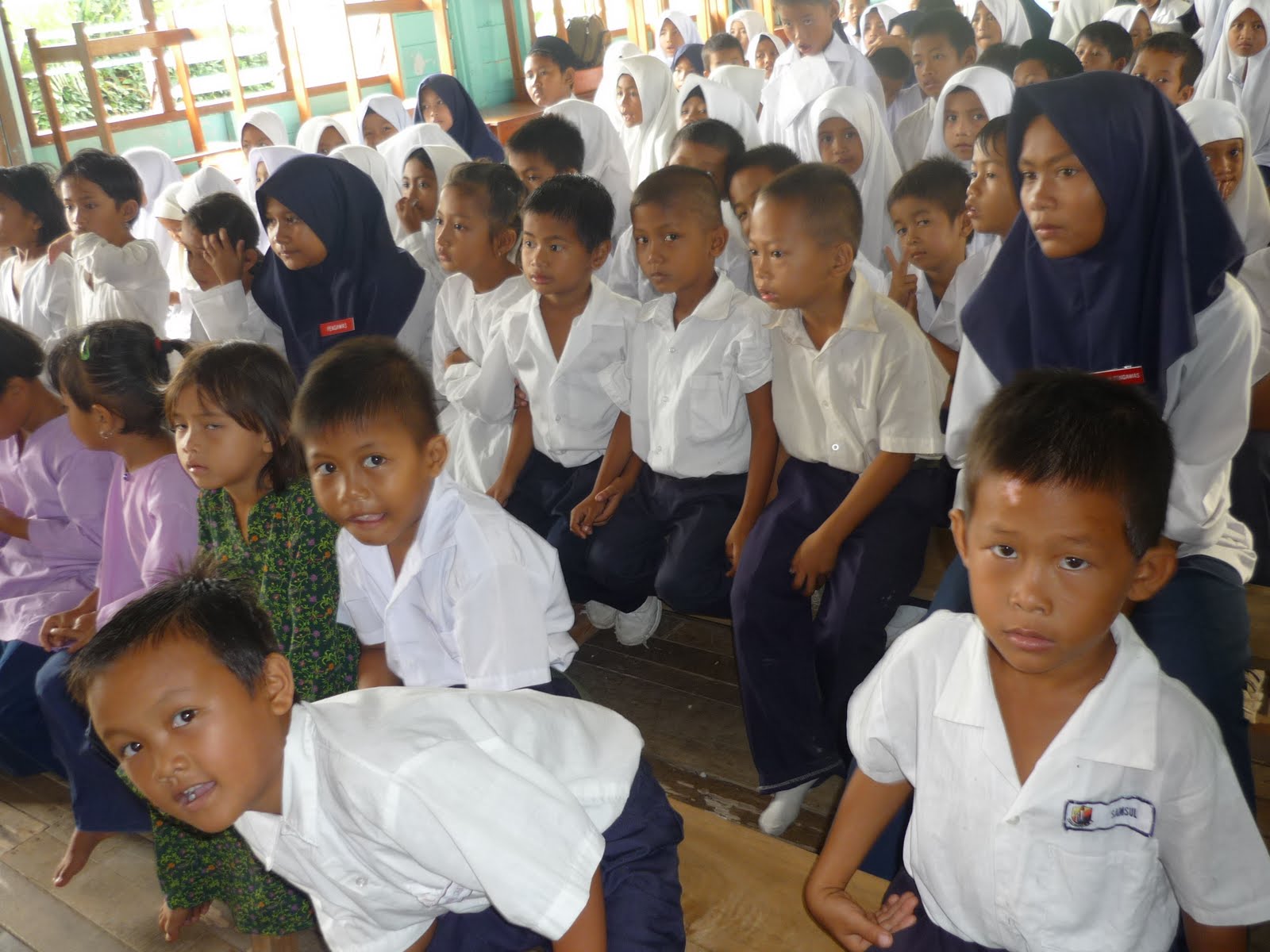 muka comei orang sarawak | Guru dan Pelancong