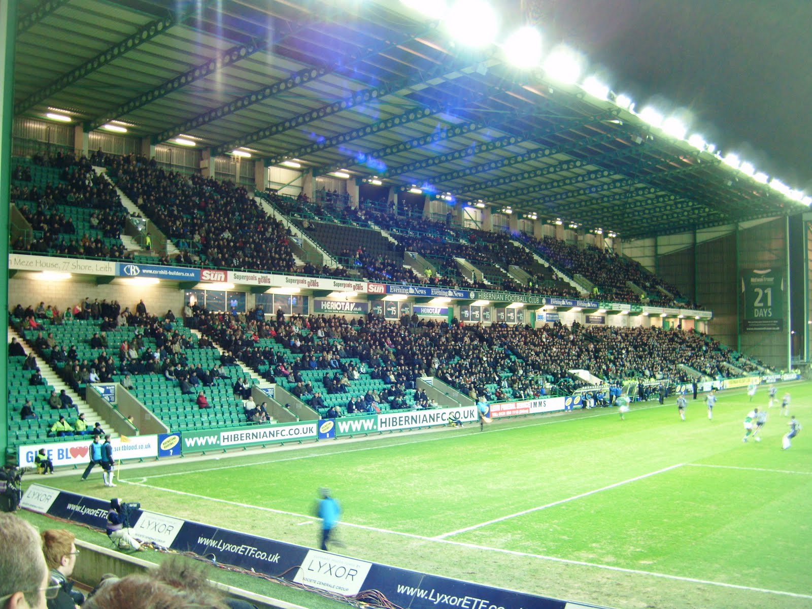Easter Road (Hibernian v St Mirren) | Couples The Football Stadium
